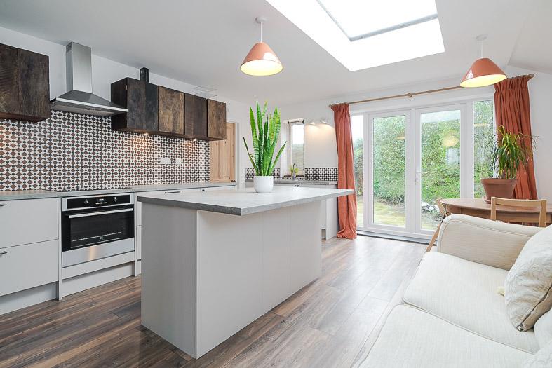 Gainsborough Road 4 bed end of terrace house - £3,500 pcm (£808 pw)