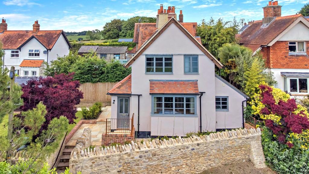 Denton Hill, Oxford OX44 2 bed cottage - £450,000