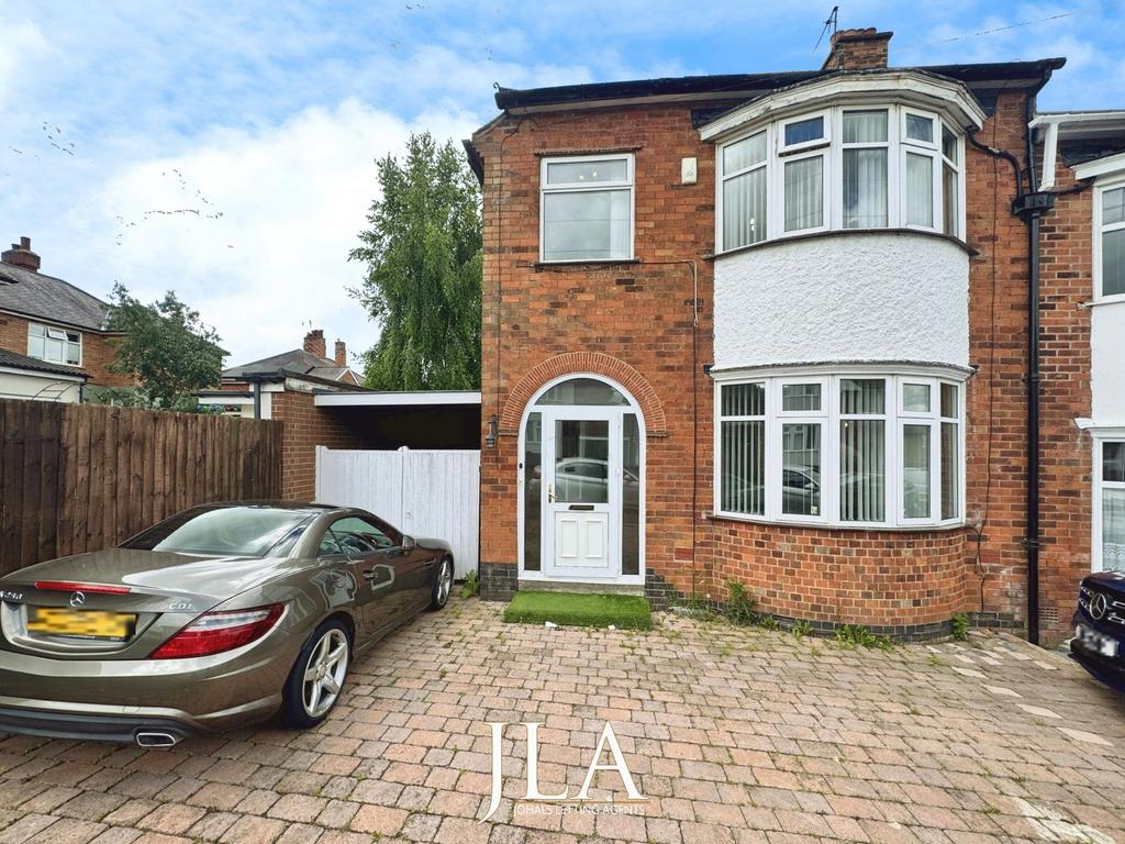 Wigston LE18 4 bed semi-detached house - £1,395 pcm (£322 pw)