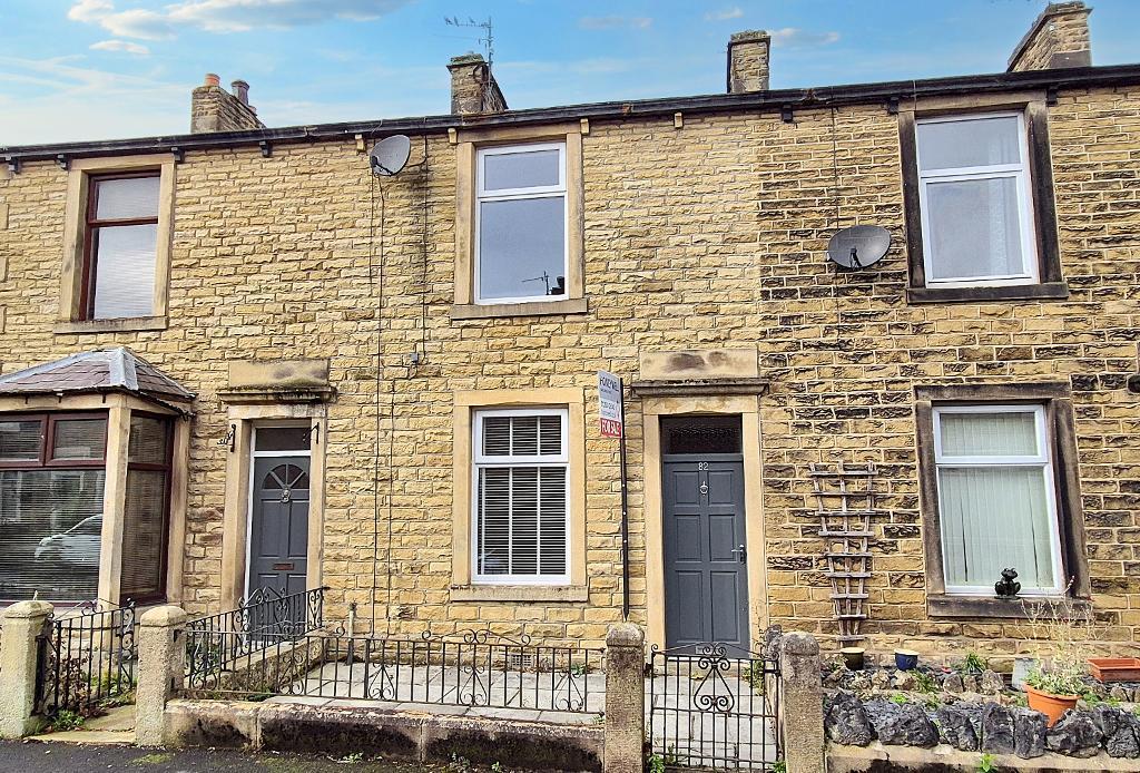 West View, Clitheroe, BB7 1DB 2 bed terraced house - £182,500