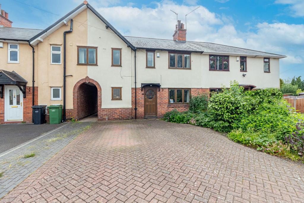 Lawn Avenue, Stourbridge, DY8 3UR 3 bed terraced house for sale - £285,000