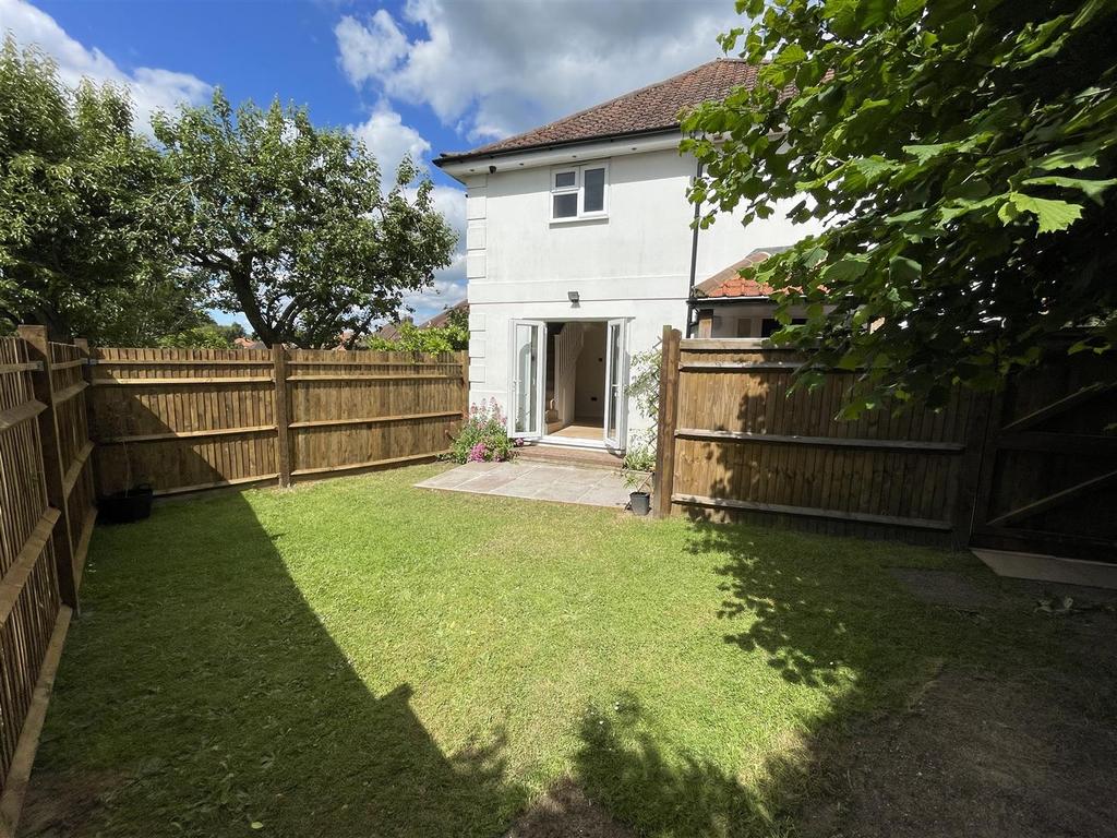Wickenden Road, Sevenoaks TN13 1 bed end of terrace house - £350,000