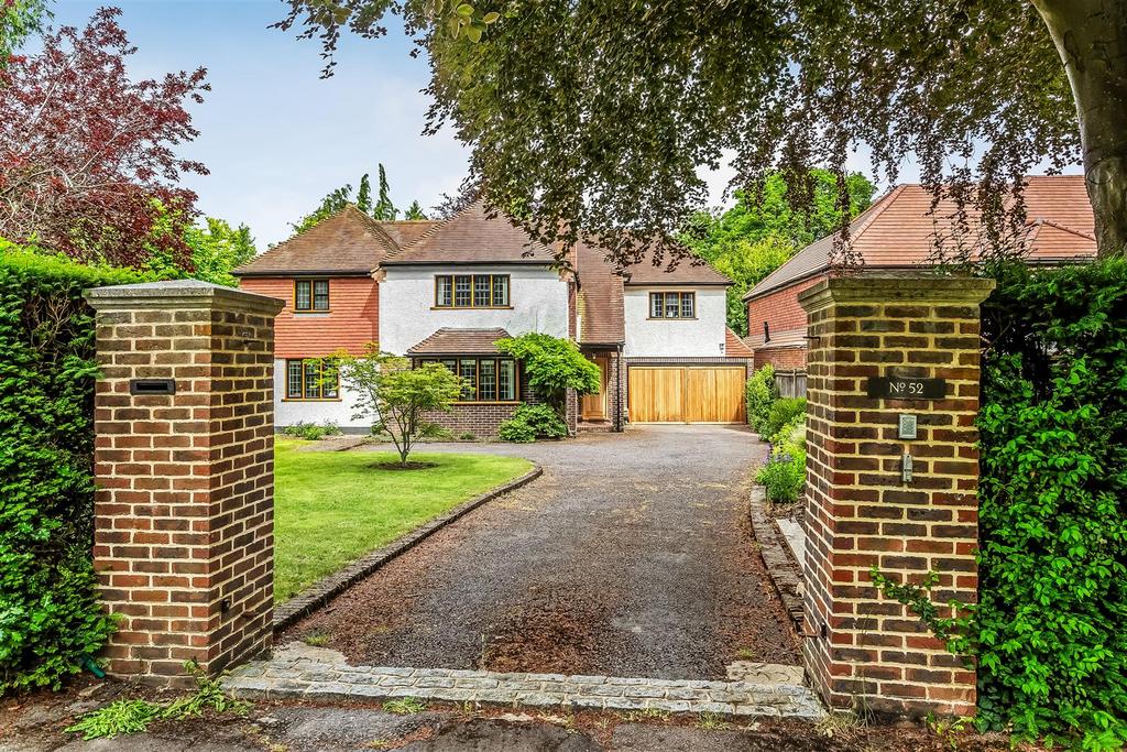 LOWER ROAD, FETCHAM, KT22 4 bed detached house - £1,495,000