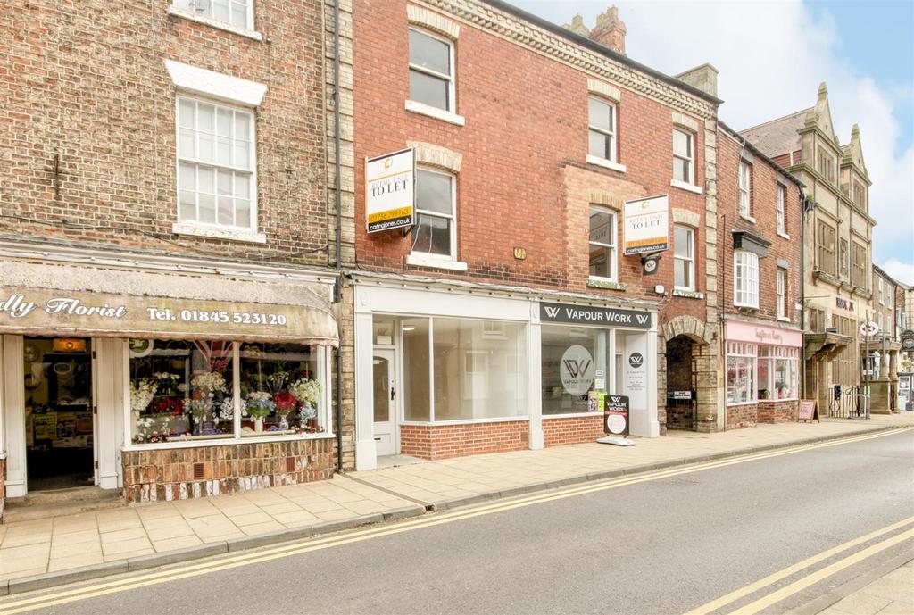Millgate, Thirsk, YO7 1AA Retail property (high street) - £625 pcm (£ ...
