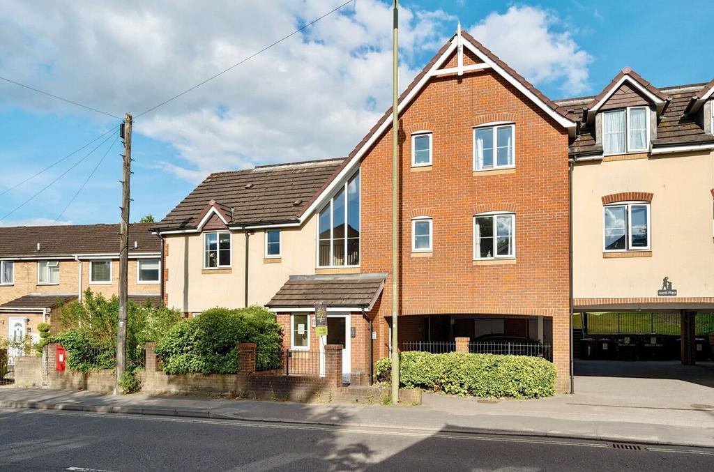 Anvill Place, New Street, Andover, SP10 1 bed flat for sale - £115,000