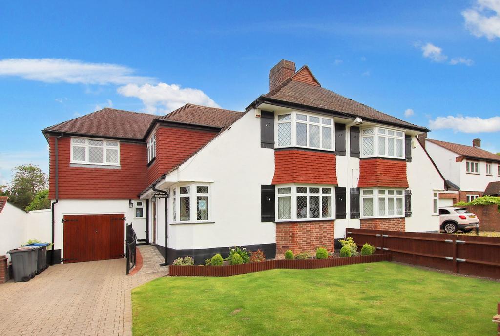 Hartland Way, Shirley 4 bed semi-detached house - £725,000