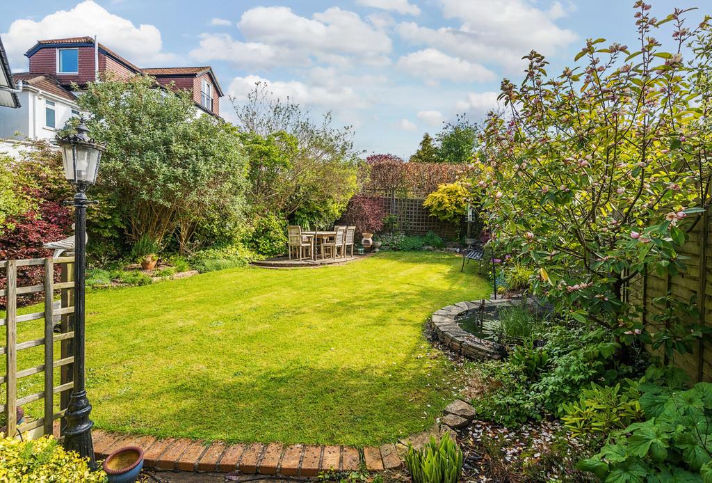 Shipley Road, Bristol BS9 3 bed semi-detached house - £690,000
