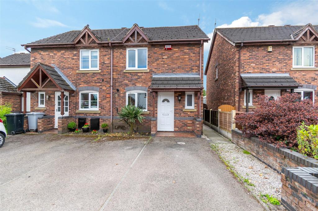 Wardle Mews, Middlewich 3 bed end of terrace house - £175,000