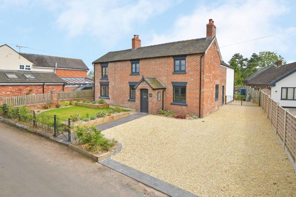 Pershall, Eccleshall, ST21 4 bed detached house - £750,000