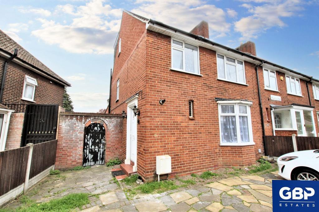 Stamford Road, Dagenham, RM9 4 bed semi-detached house - £2,400 pcm (£ ...
