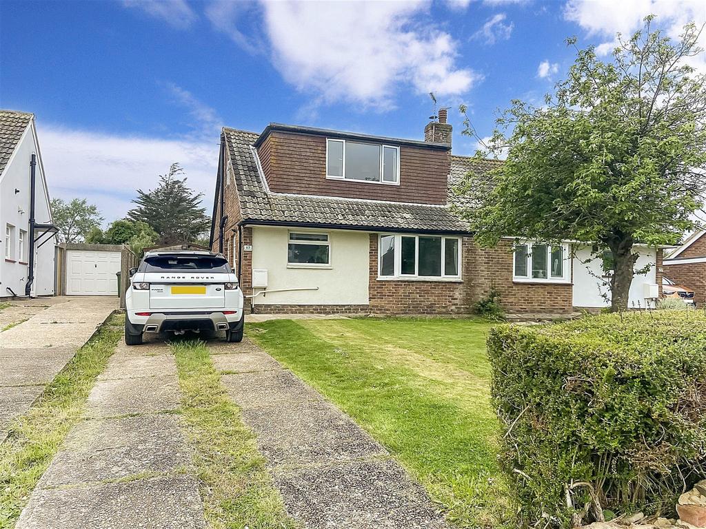 Palmarsh Avenue, Hythe, Kent 4 bed chalet for sale - £360,000