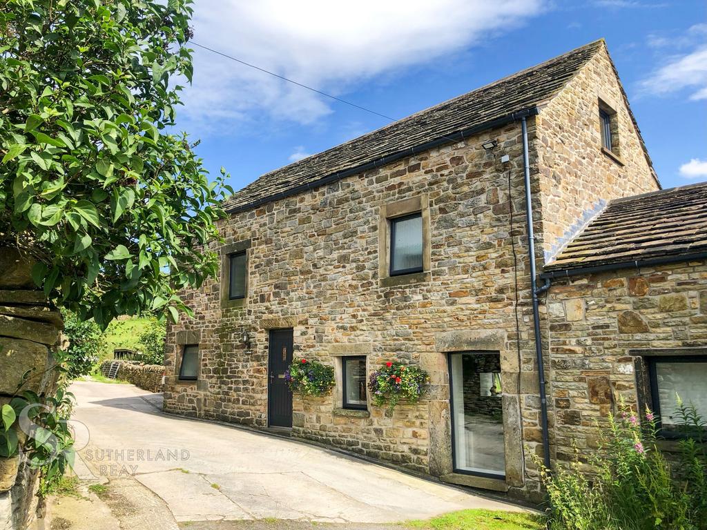 Laneside Road, New Mills, SK22 3 bed barn conversion - £525,000