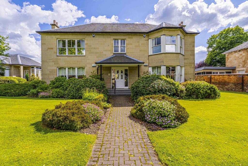 1/2, 309 Albert Drive, Pollokshields... 3 bed flat - £250,000