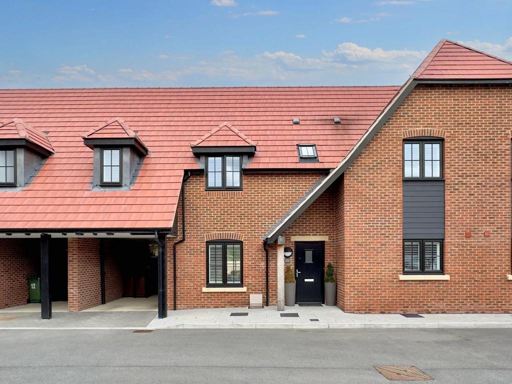 Meadow Court, East Challow, Wantage... 4 bed terraced house for sale ...