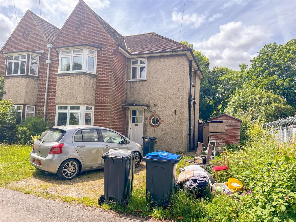 Waterworks Cottages Waddon Way, Croydon 3 bed semi-detached house - £ ...