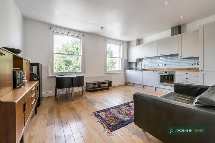 Saltram Crescent, London 2 bed flat - £2,300 pcm (£531 pw)