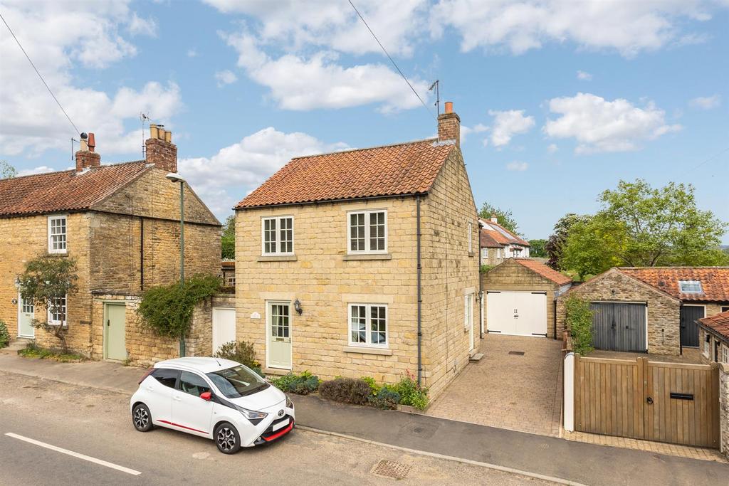Appletree Cottage, Welburn, York 3 bed house - £450,000