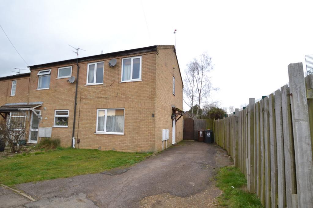 Larch Road, Corby NN17 3 bed end of terrace house - £895 pcm (£207 pw)