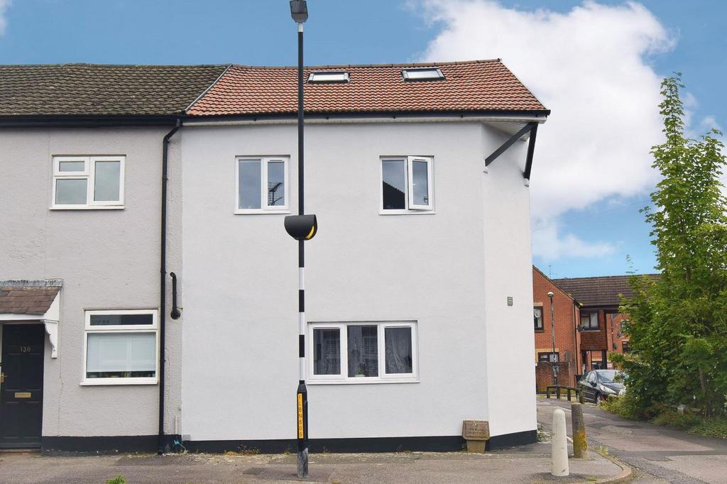 London Road, Dunton Green... 2 bed apartment - £285,000