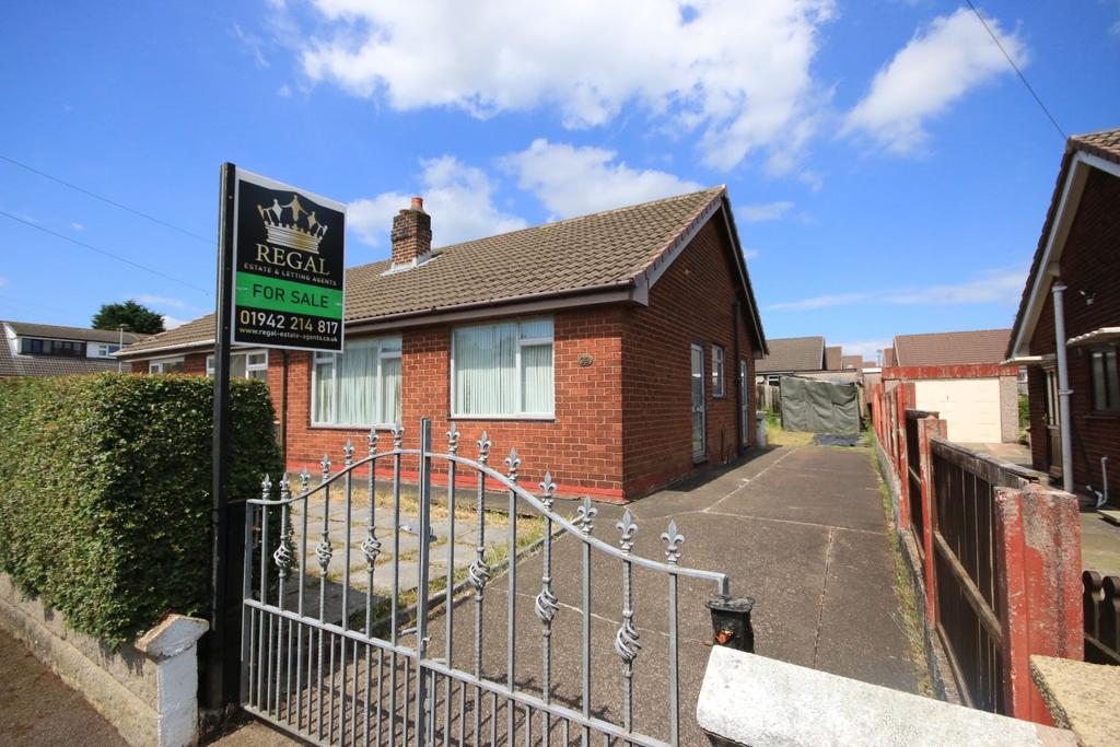 Valley Road, Pemberton, Wigan, WN5 9HD 2 bed semi-detached bungalow - £ ...