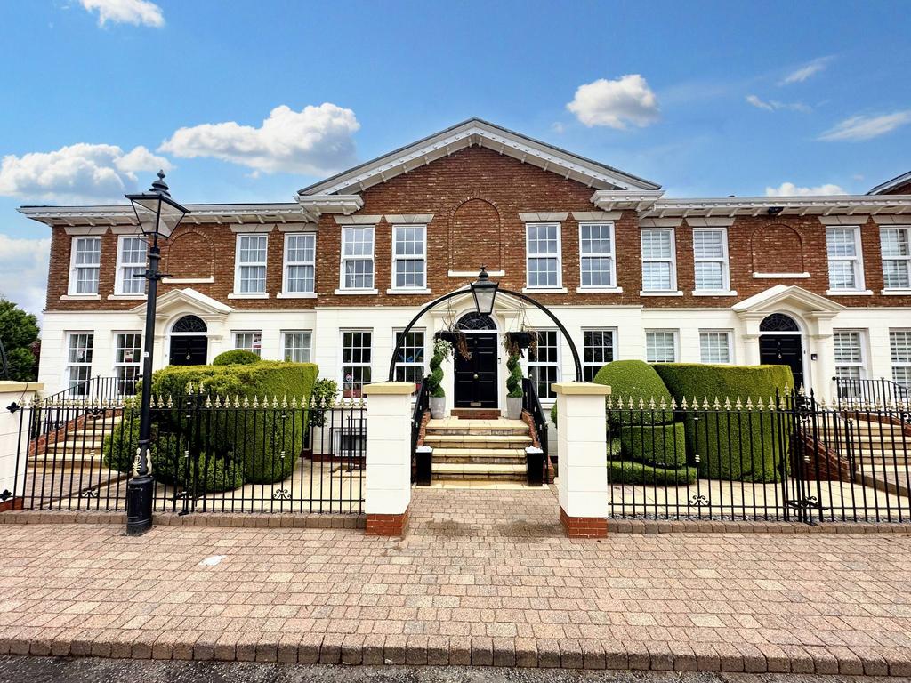 The Square, Ringley Chase... 4 bed townhouse - £775,000
