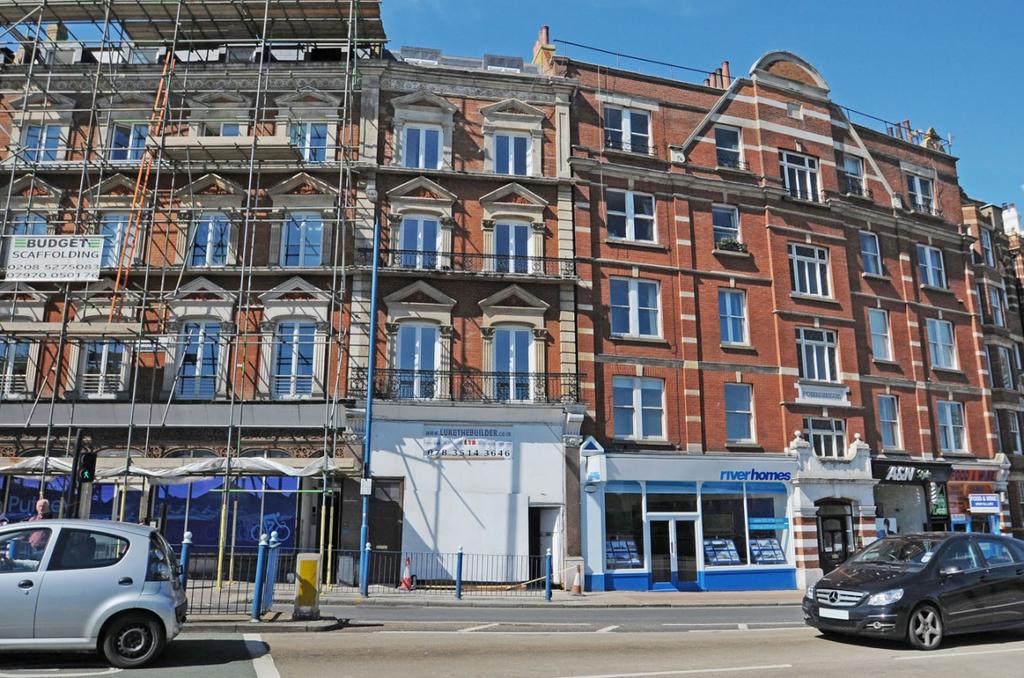 Putney High Street Putney SW15 1 bed flat - £2,000 pcm (£462 pw)