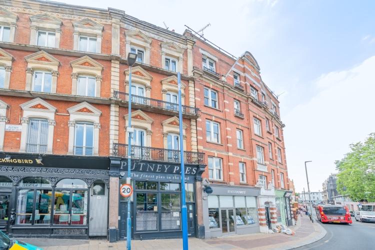 Putney High Street Putney SW15 1 bed flat - £2,000 pcm (£462 pw)