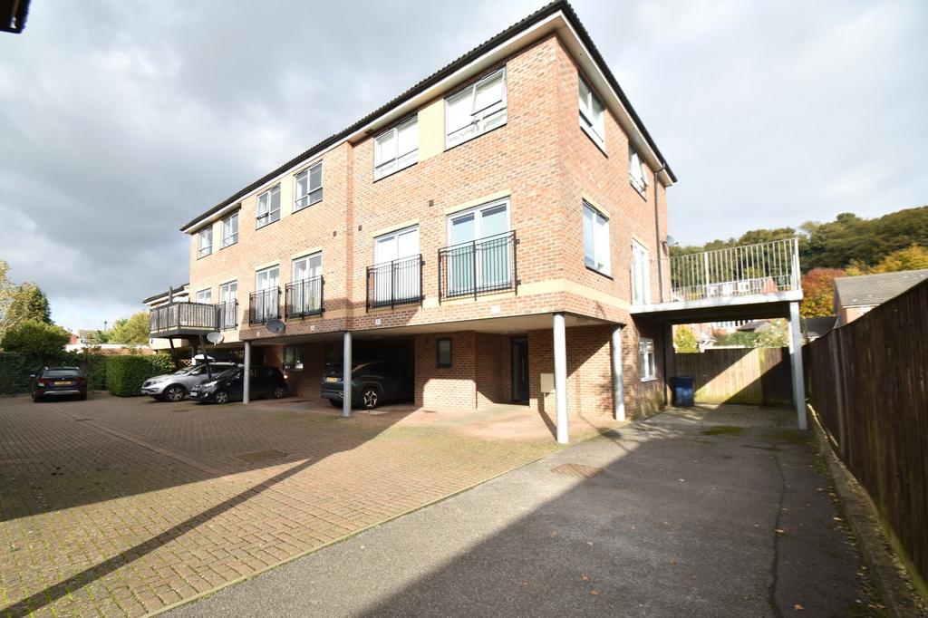 Asheridge Road, Chesham, HP5 2 bed apartment for sale - £270,000