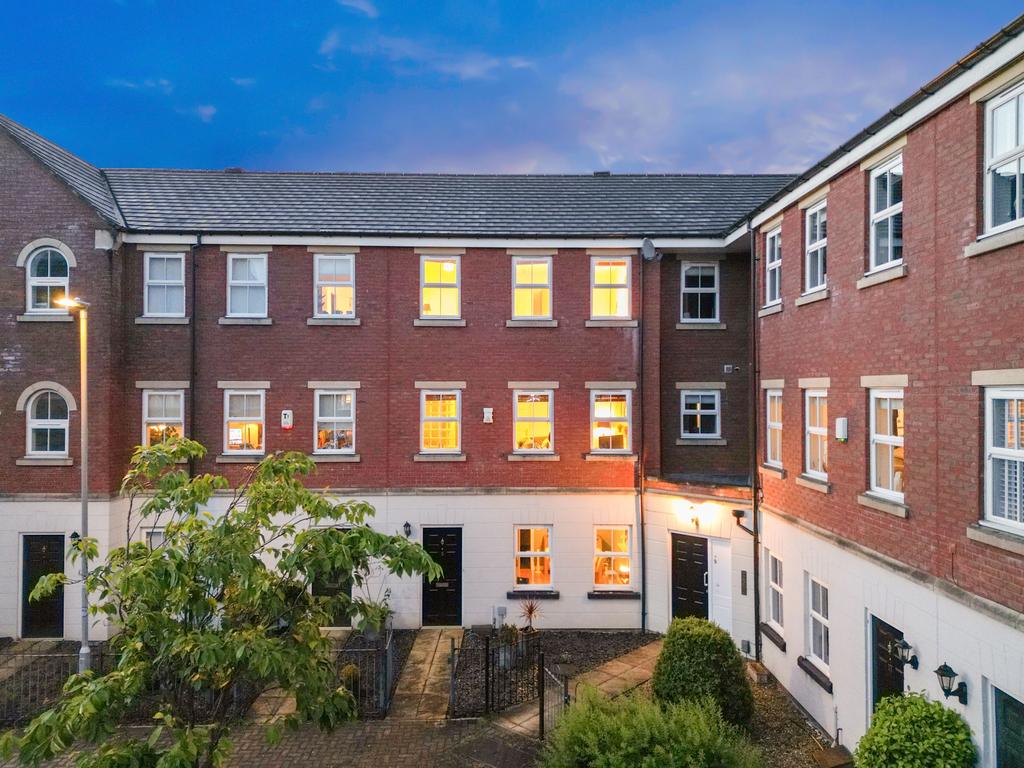Leeds LS7 4 bed terraced house - £375,000