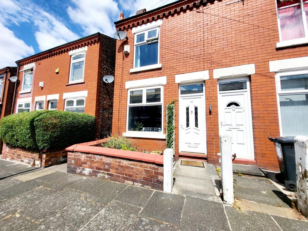Eldon Road Edgeley Stockport Sk3 2 Bed Semi Detached House £215 000