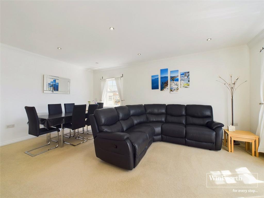 Rose Bates Drive, London NW9 2 bed apartment for sale - £350,000