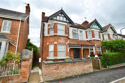 Houses for sale in Evesham | OnTheMarket