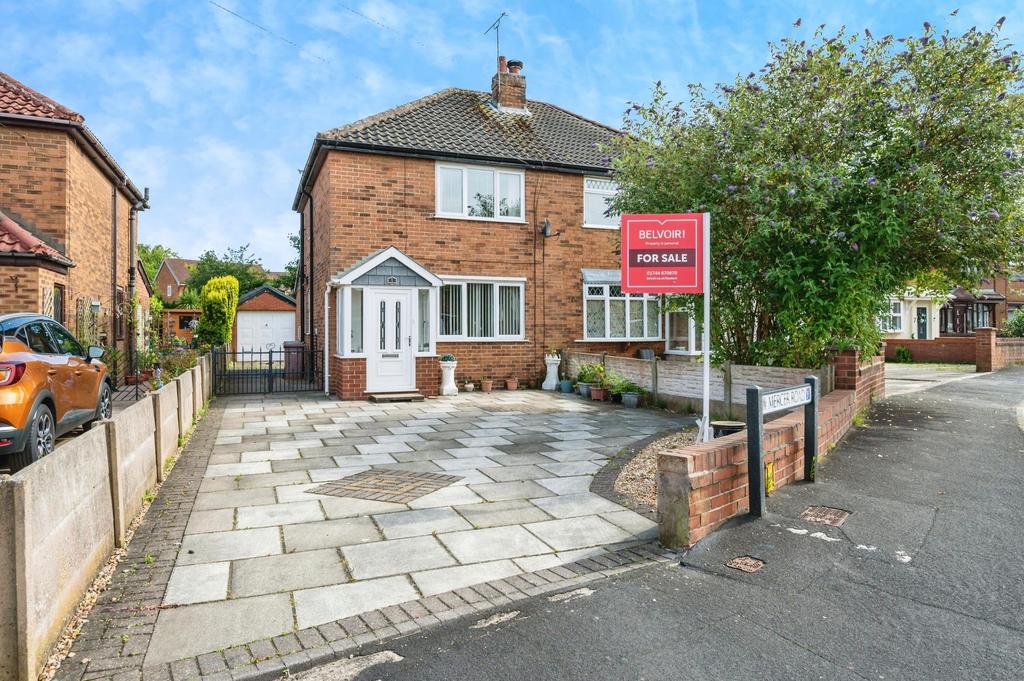 Mercer Road, Haydock, WA11 2 bed semi-detached house - £195,000