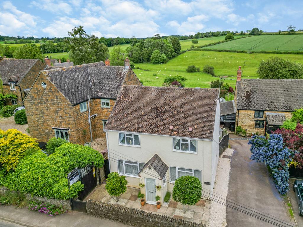Upper Tadmarton, Oxon, Banbury OX15 5SH 4 bed detached house for sale ...