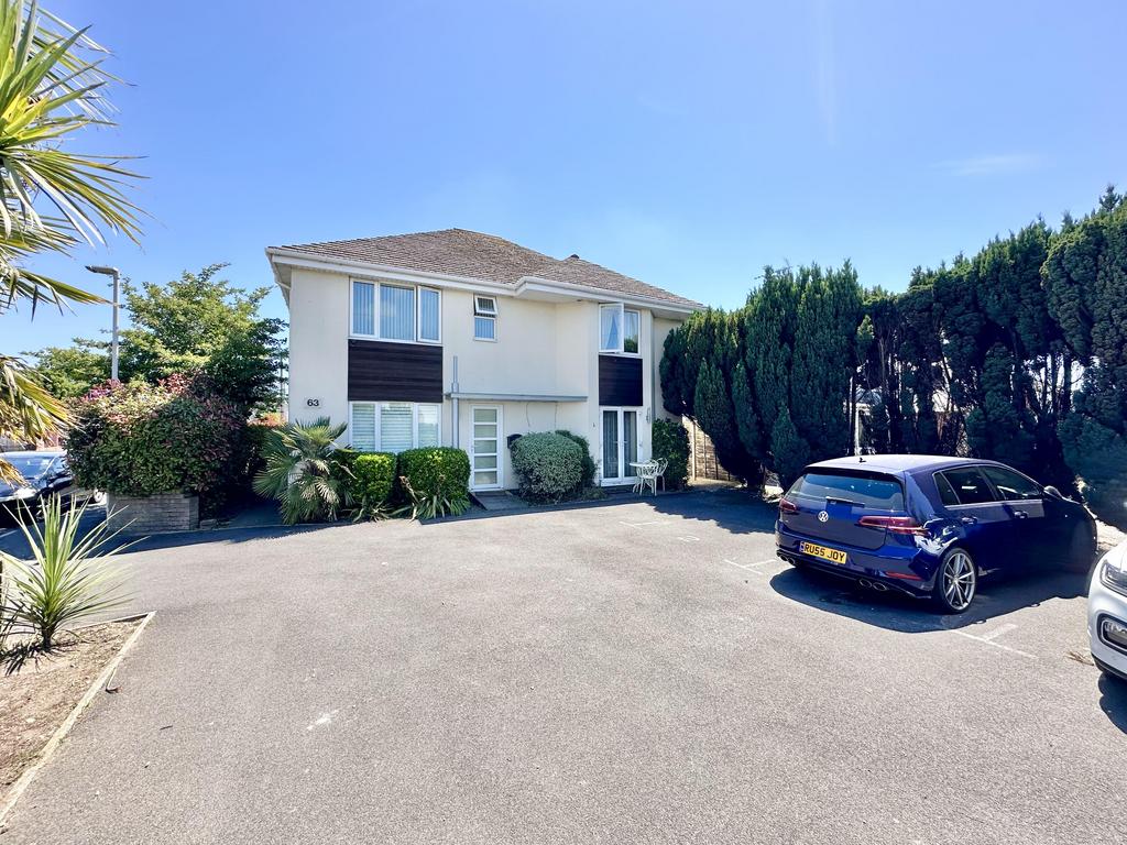 Waterloo Road, Poole BH17 1 bed flat for sale - £170,000
