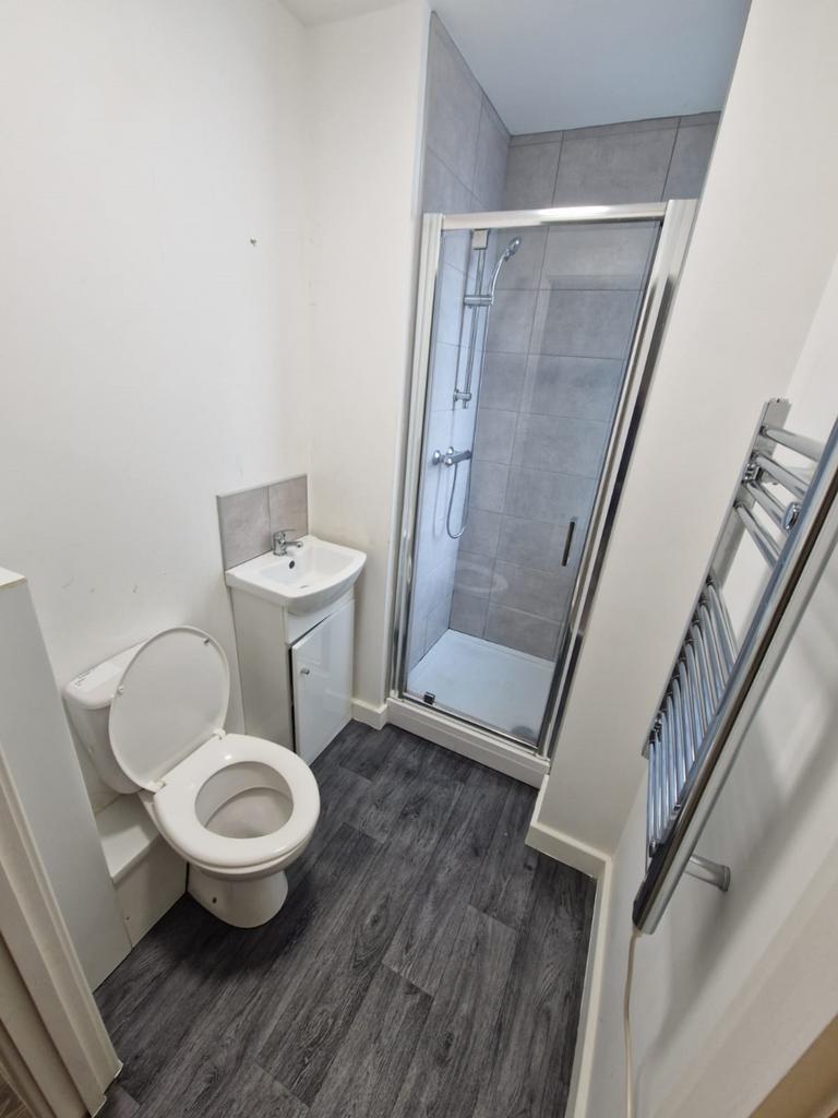 Colonnade House, 201 Sunbridge Road... Studio - £495 pcm (£114 pw)