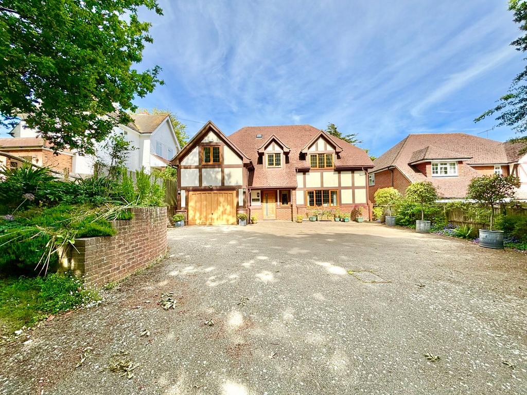 Collington Rise, Bexhill-on-Sea, TN39 4 bed detached house - £900,000