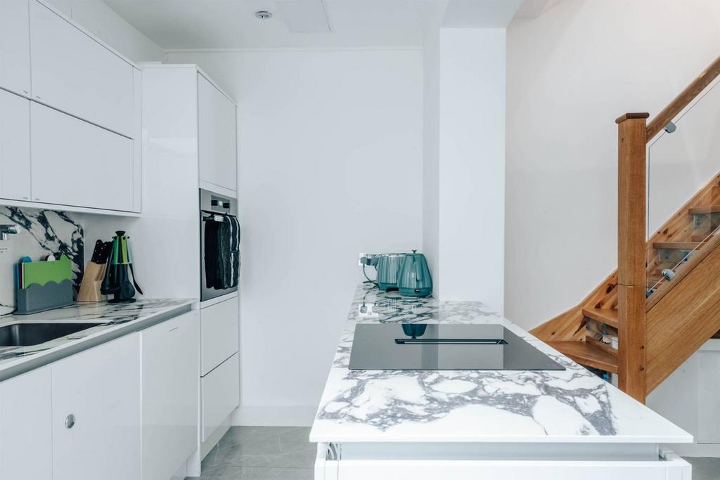 Stewarts Grove, Chelsea, London, SW3 2 bed terraced house - £11,267 pcm ...