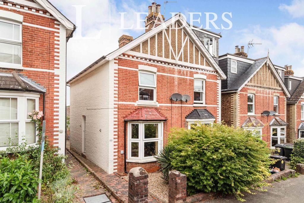 Judd Road, Tonbridge 2 bed semi-detached house - £1,550 pcm (£358 pw)