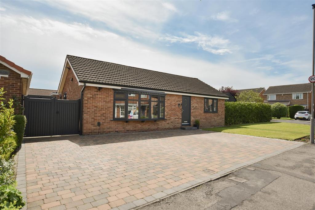 Orrin Close, York 3 bed detached bungalow - £385,000