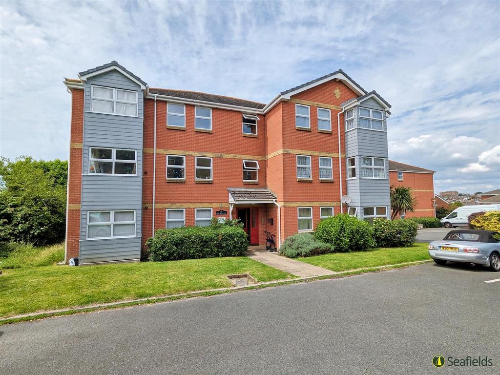 The Willows, Slade Road, Ryde 2 bed flat for sale - £115,000