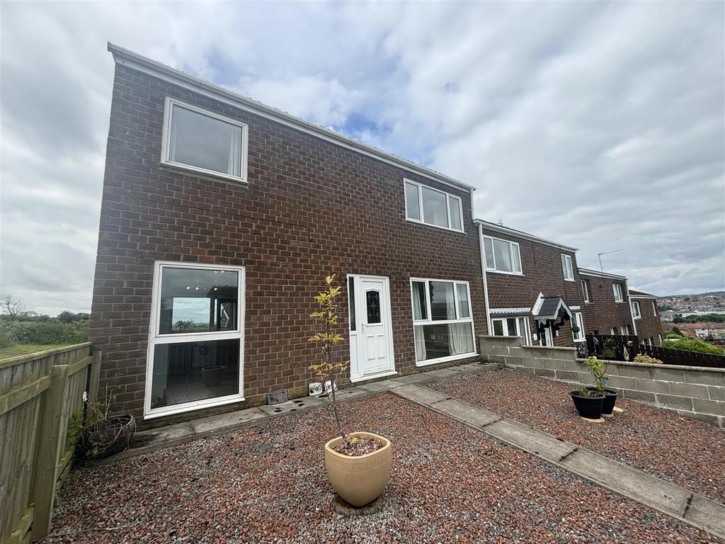 Shipley Terrace, Crook 3 bed end of terrace house - £100,000