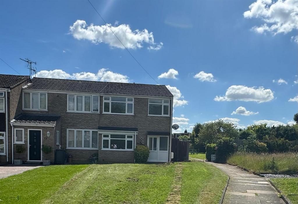 Great Balance, Brinklow 3 bed end of terrace house - £1,300 pcm (£300 pw)
