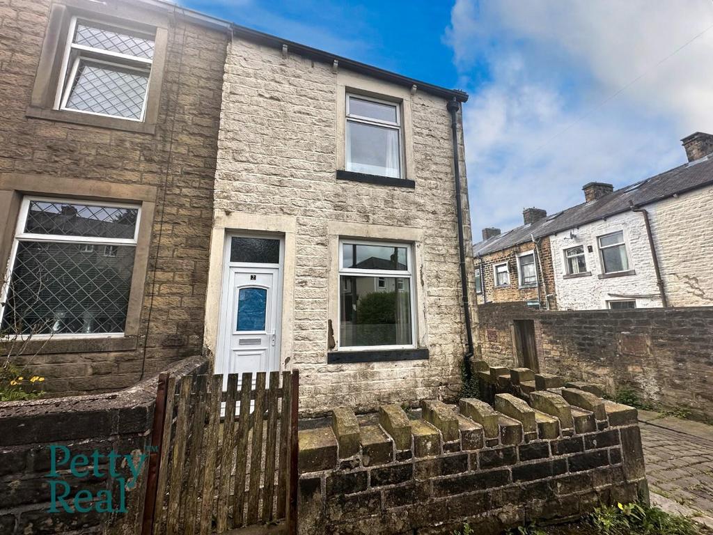 Fern Street, Colne 2 bed terraced house - £35,000