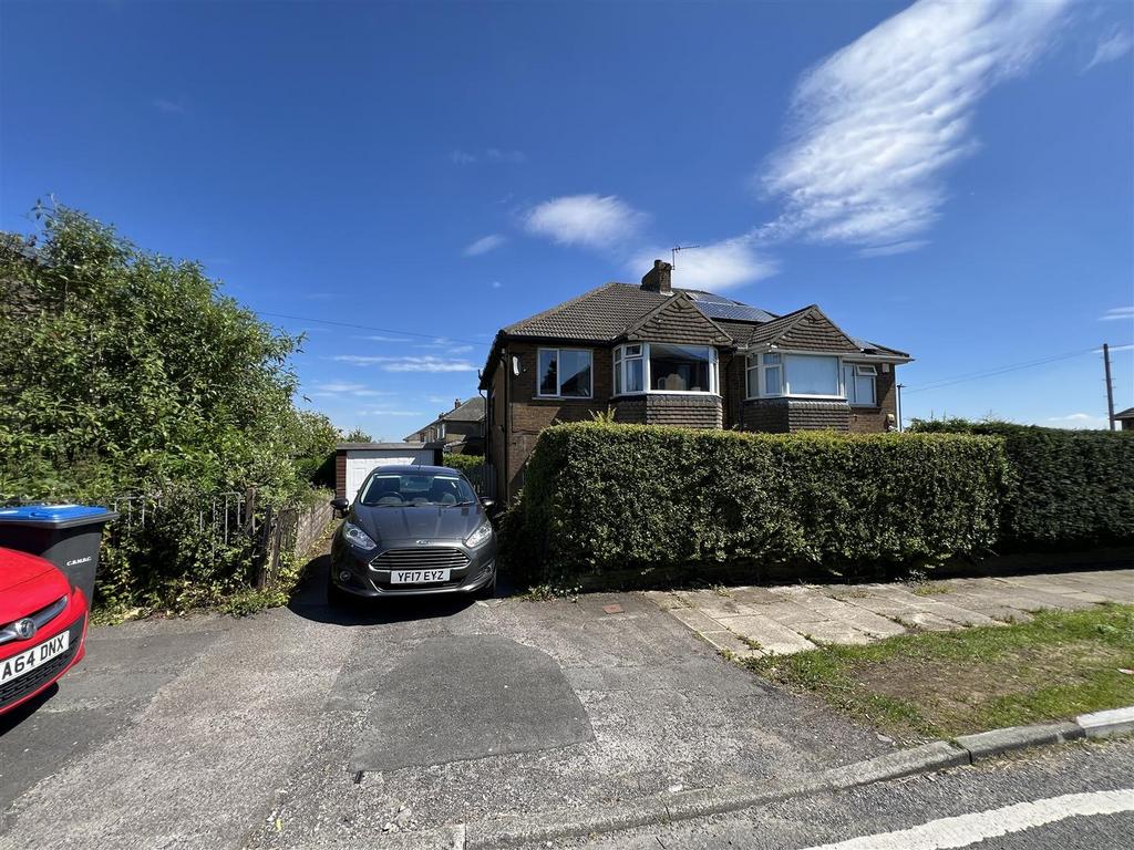 Back Lane, Bradford BD13 3 bed semi-detached house - £240,000