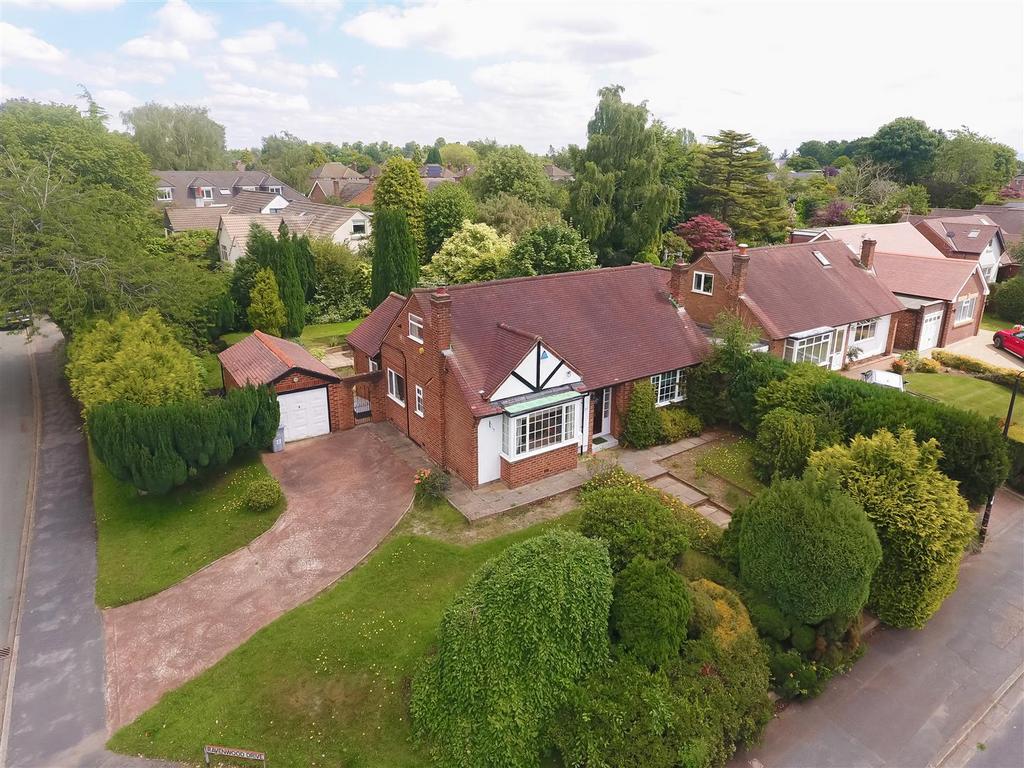 High Elm Road, Hale Barns 3 bed detached bungalow for sale - £795,000