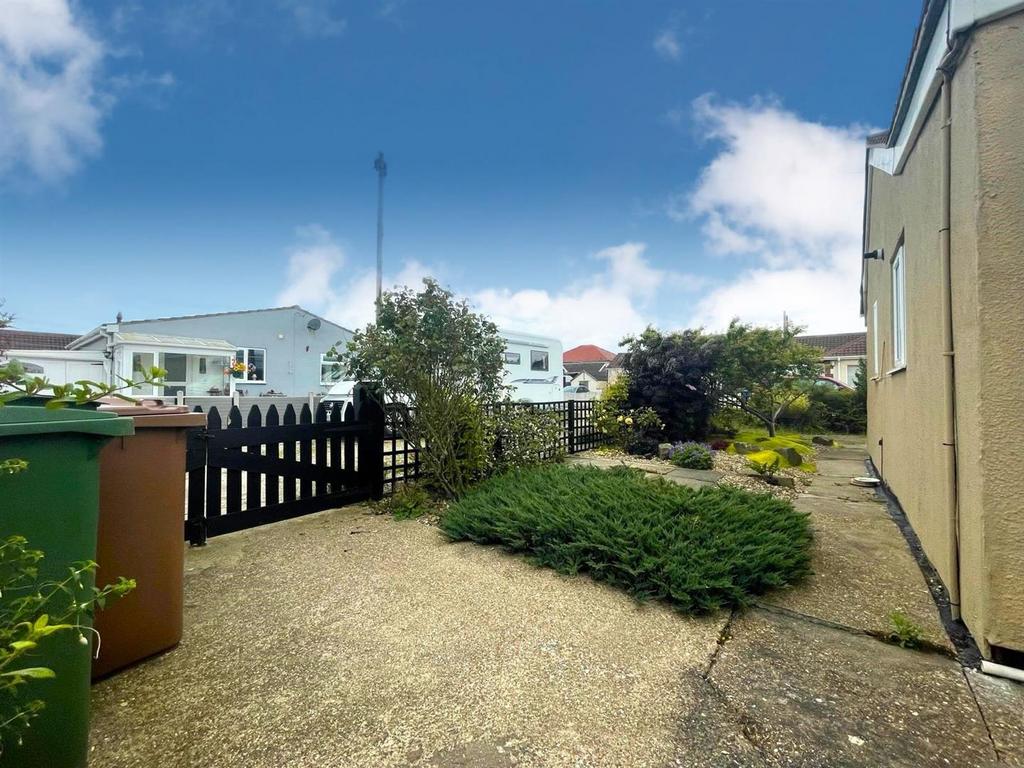 Pasture Road, Hornsea 2 bed house for sale - £139,995