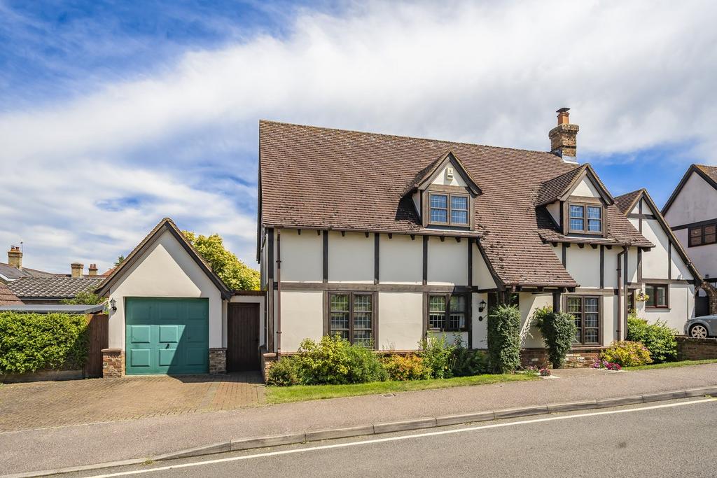 School Lane, Shefford, SG17 3 bed detached house - £530,000