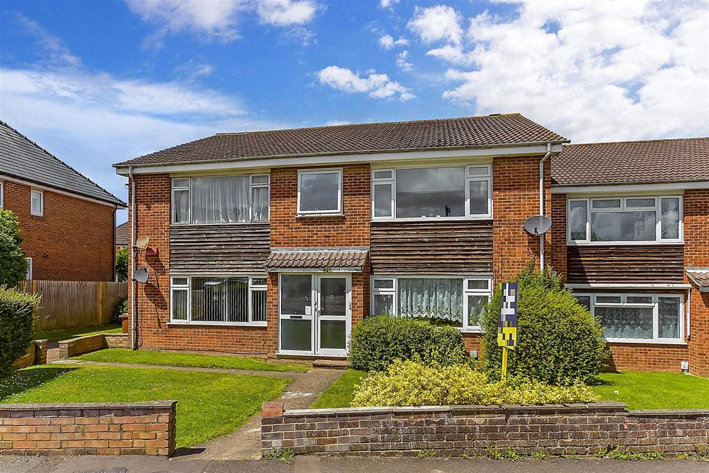 Bredhurst Road, Wigmore, Gillingham... 1 bed flat - £120,000