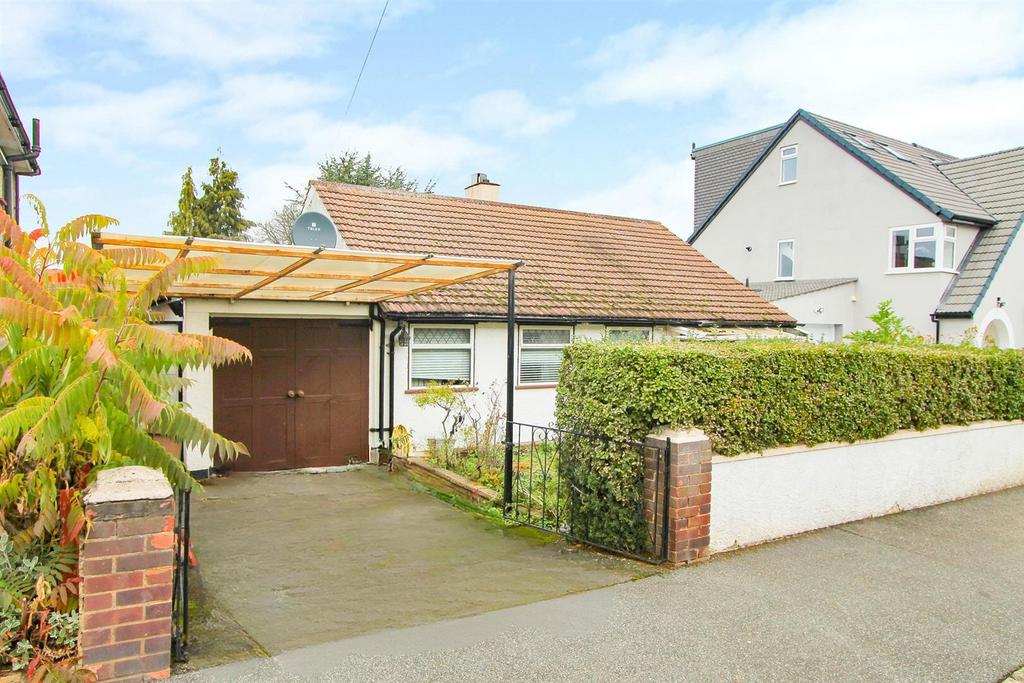 Wordsworth Road, Wallington SM6 3 bed detached bungalow - £575,000